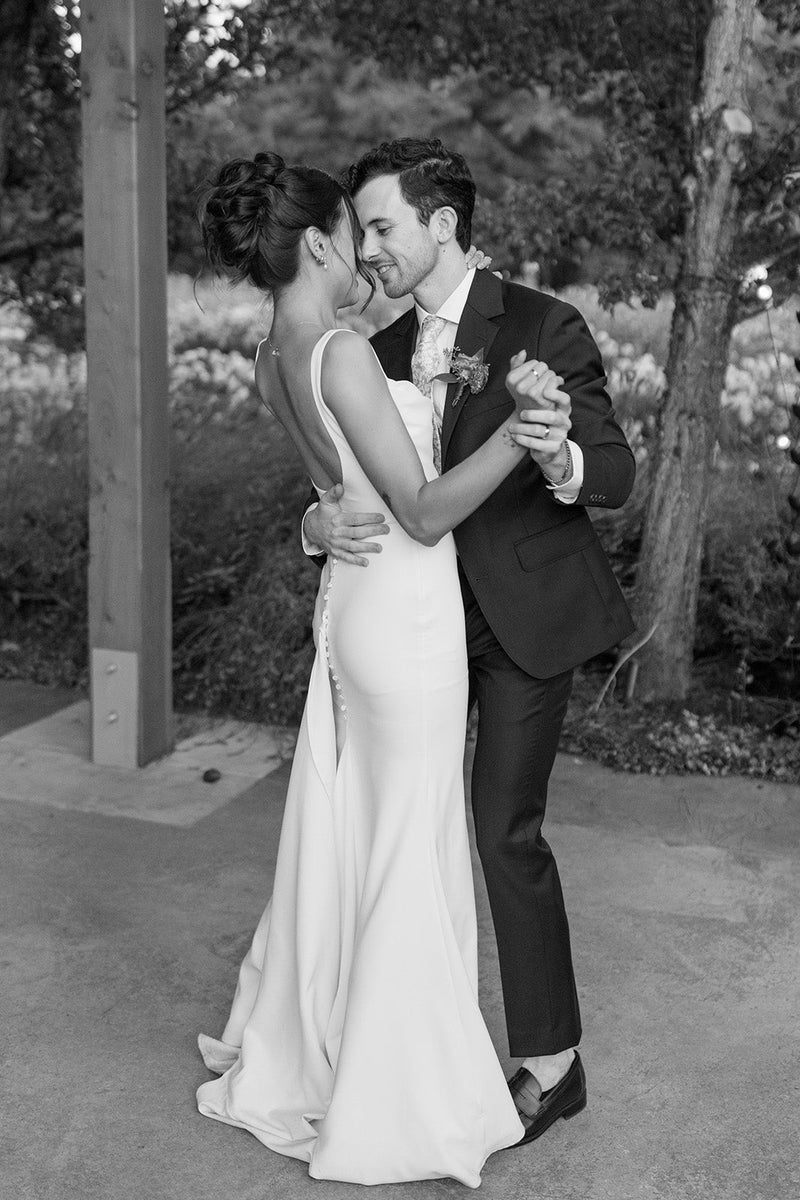 Grace Bride Rachel in the Grace Gown – Grace Loves Lace NZ