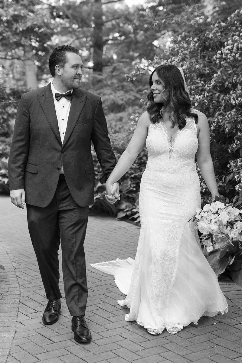 Grace Bride Kayla in the Dahlia Gown – Grace Loves Lace NZ